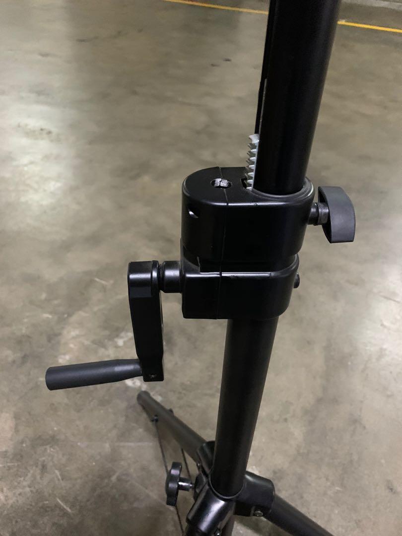 Crank up speaker stand, Music & Media, Music Accessories on Carousell