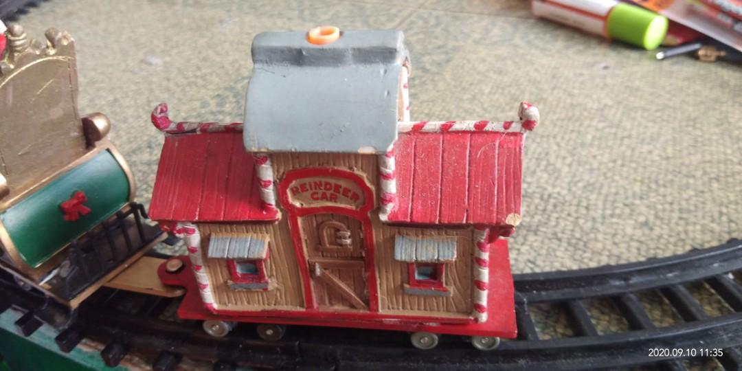 Lemax Christmas Train Set Starlight Express, Hobbies & Toys, Stationary ...