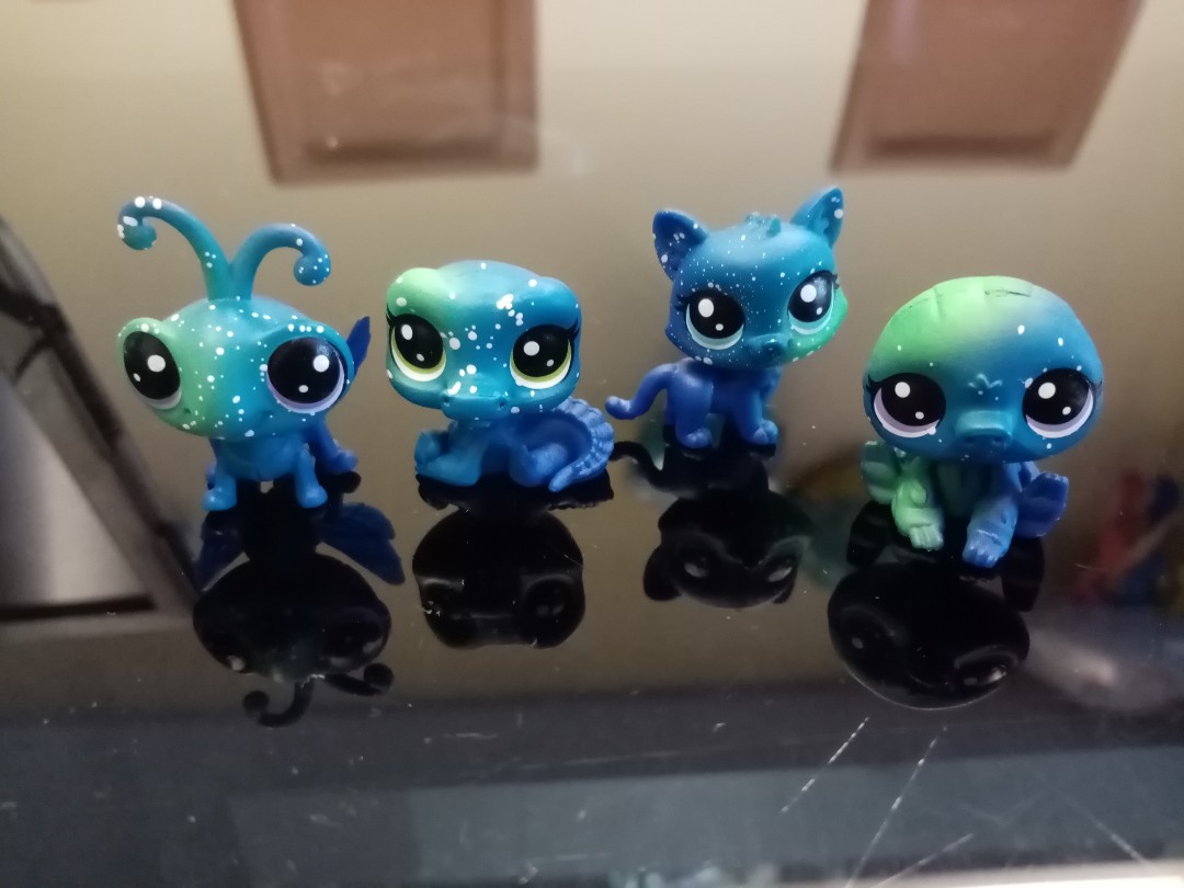 Lps littlest pet shop mini cosmic set, Hobbies & Toys, Toys & Games on ...
