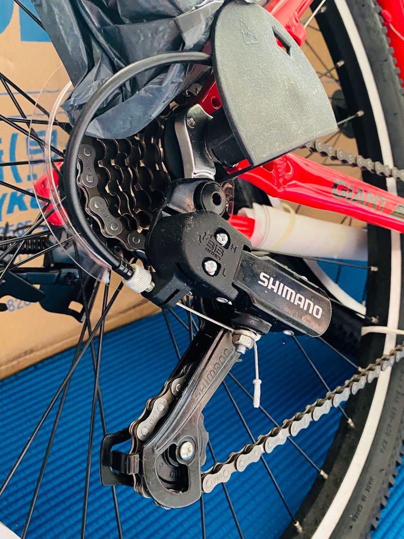 New (Boxed) 26 Inch Giant Oyea Run 2.0 (2017 Model) Mountain Bike ...