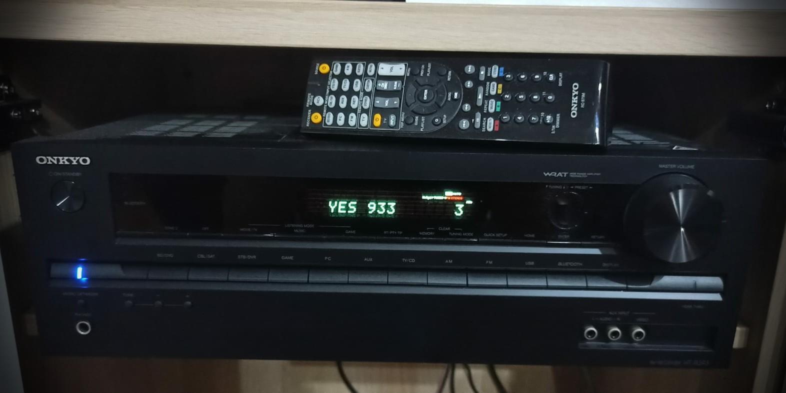 Onkyo HT-R393 5.1 Channel Home Theater Receiver & Speaker System, Audio, Soundbars, Speakers ...