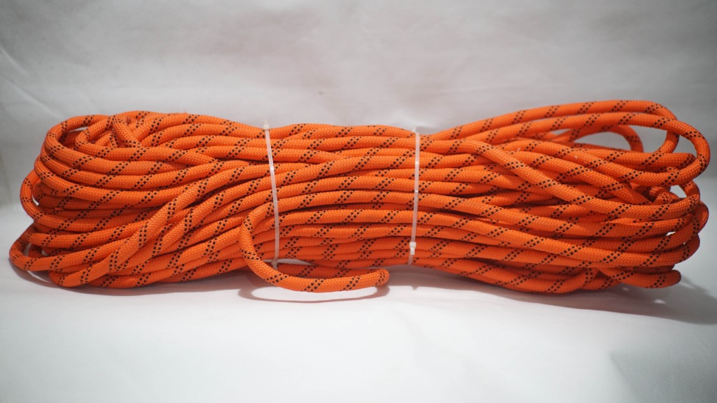 Static Kernmantle Rope - 11.5mm with Freebies, Hobbies & Toys, Travel ...