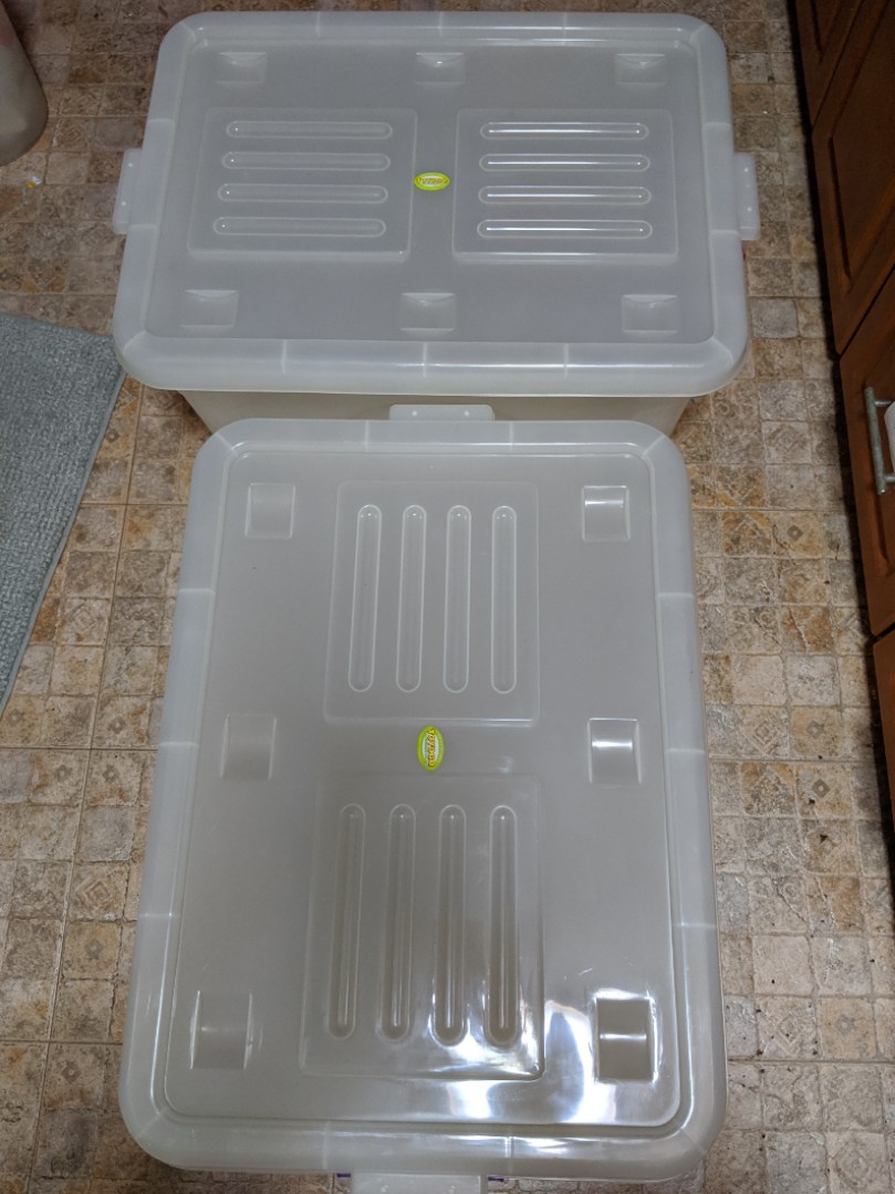 Toyogo Storage Box 9709, Home Appliances, Kitchenware on Carousell
