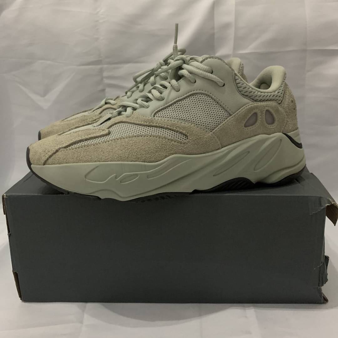 Adidas yeezy 700 salt, Fesyen Pria, Sepatu , Sneakers di Carousell