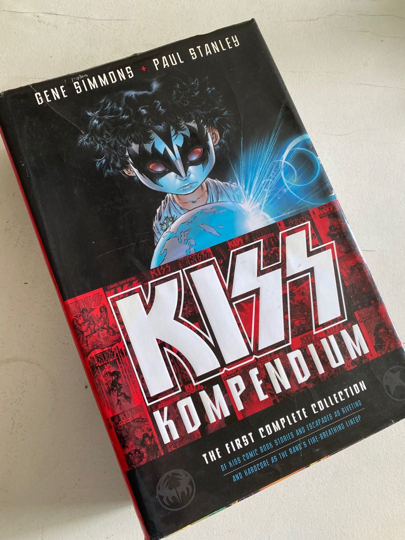 FREE BOOK. Kiss Kompendium. The first complete collection. Gene Simmons ...