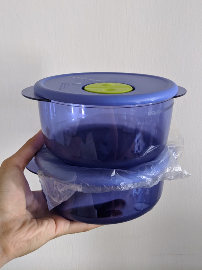 Reusable Lunch Box | Genuine Tupperware (Rock N Serve Round set ...