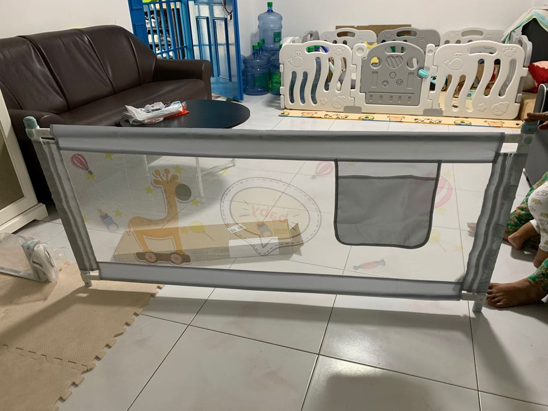Bed Fence, Babies & Kids, Baby Nursery & Kids Furniture, Bed Guards on ...
