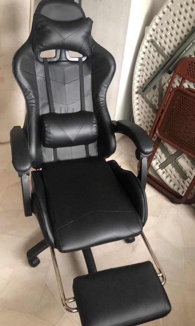 Gaming chair with extendable leg rest, Furniture, Tables & Chairs on ...