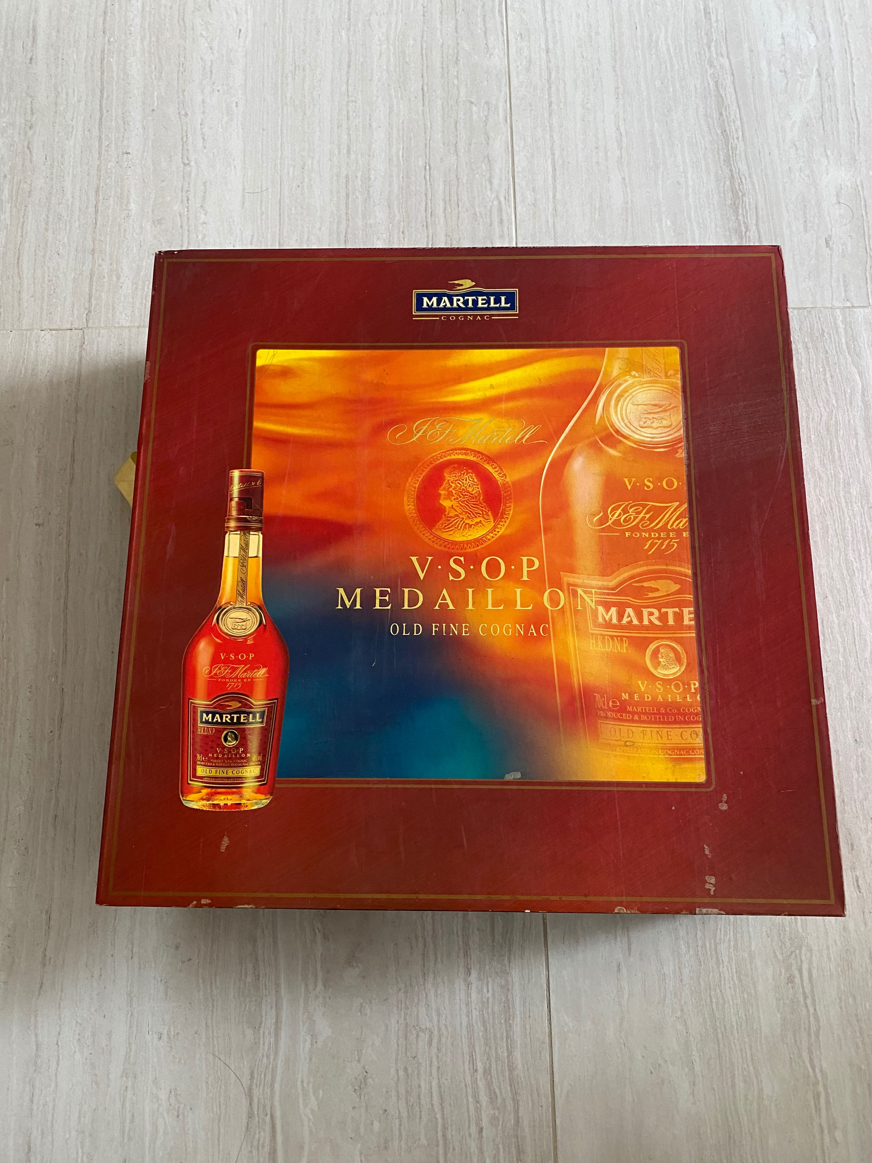 Martell VSOP Gift Set, Food & Drinks, Alcoholic Beverages on Carousell