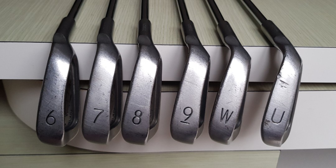 PING i3 Blade Iron Set, Sports Equipment, Sports & Games, Golf on Carousell
