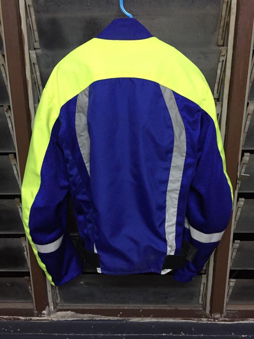 riding Jacket with padding, Motorbikes on Carousell
