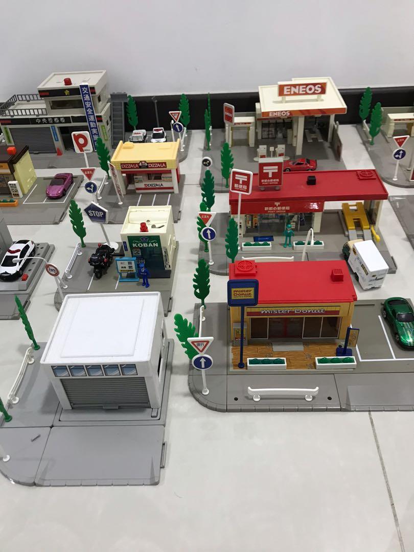 Tomica Town - town set scenery - plarail - train - car - compatible ...