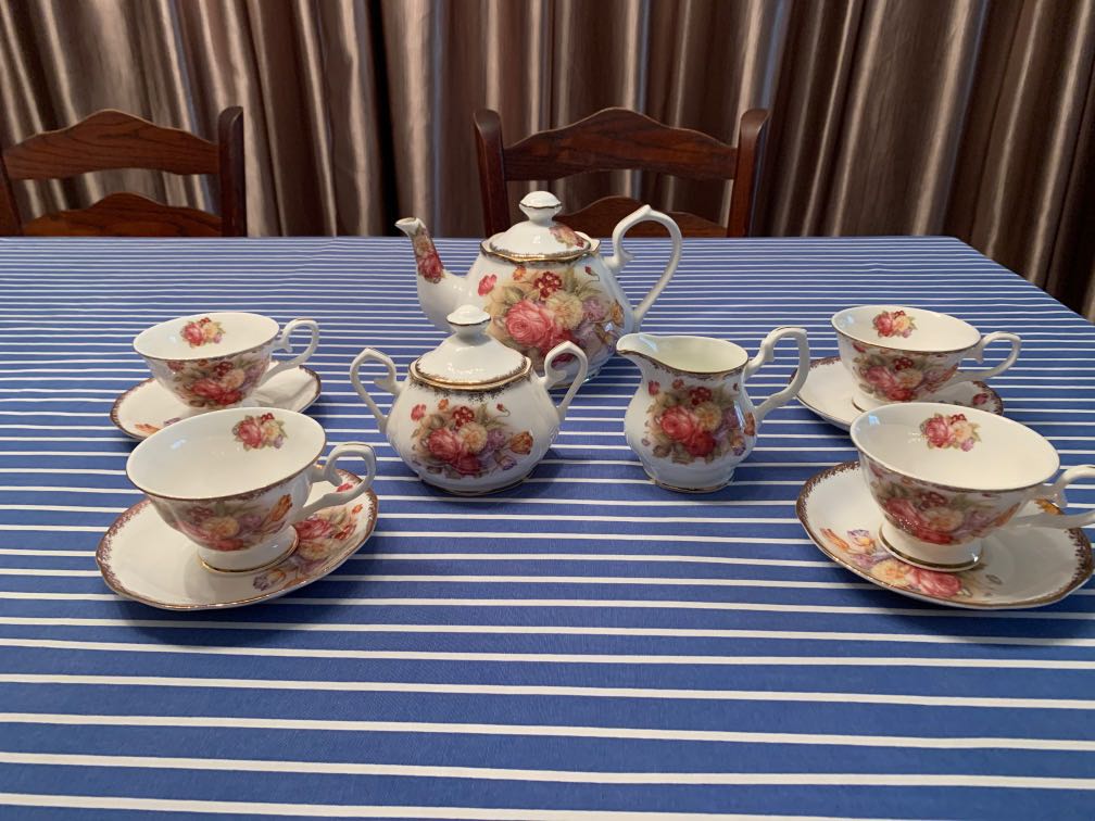 Traditional Floral Pattern Tea Set, Furniture & Home Living ...