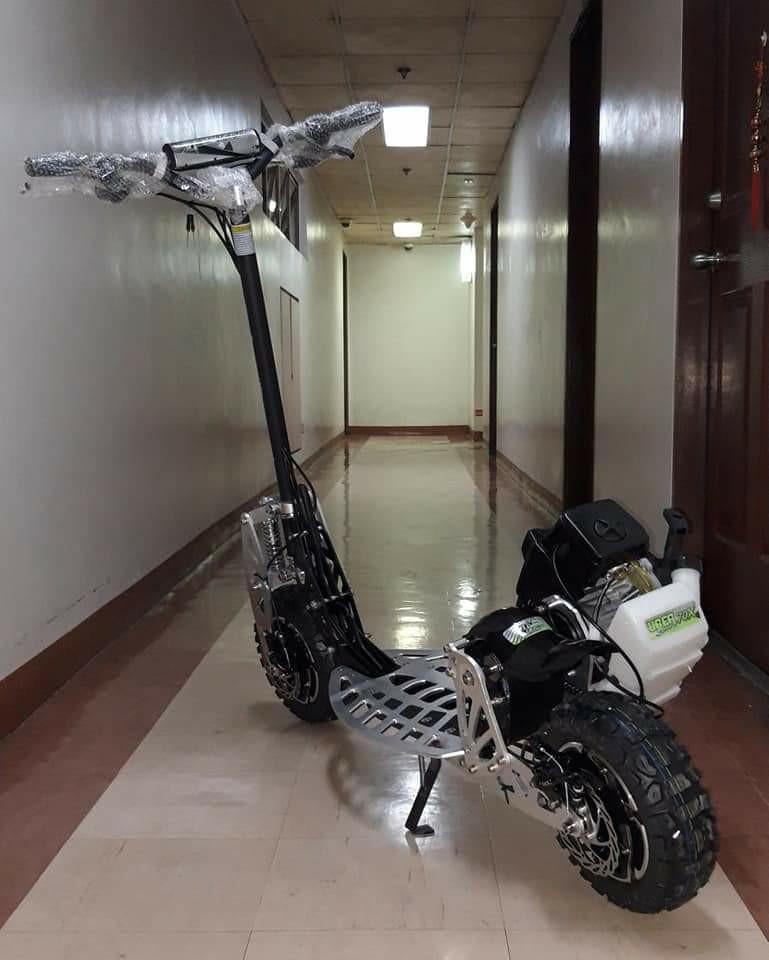 UBER EVO 71cc 2stroke Gas Foldable scooter, Sports Equipment, Sports ...