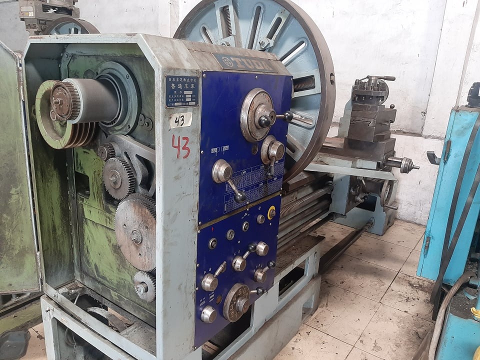 1 UNIT LATHE MACHINE TUDA, Commercial & Industrial, Industrial ...