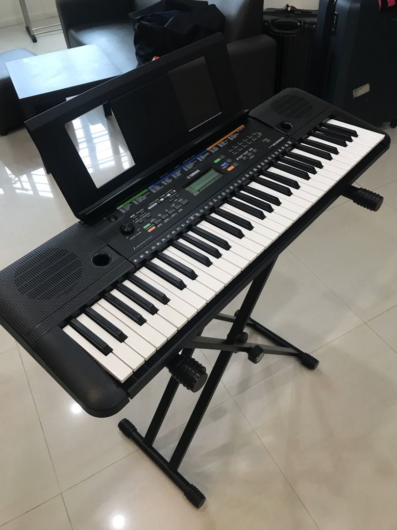 Piano Keyboard - FREE KEYBOARD STAND!, Hobbies & Toys, Music & Media ...