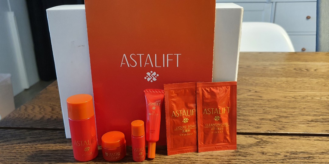 ASTRALIFT beauty package (vanity trove), Beauty & Personal Care, Face ...