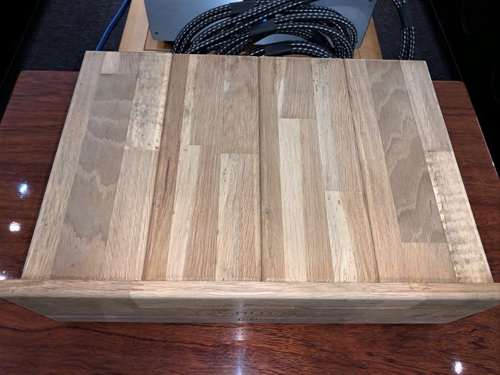 Entreq Tellus Ground Box (price reduced), Audio, Other Audio Equipment ...