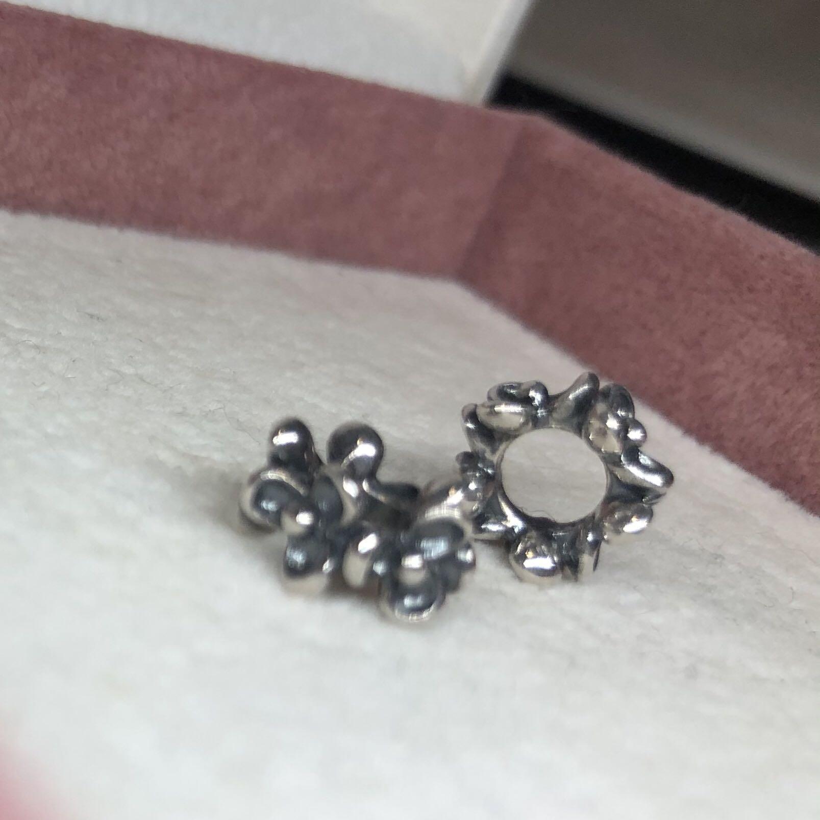 Pandora Tiny Flower Spacer, Women's Fashion, Jewelry & Organisers ...