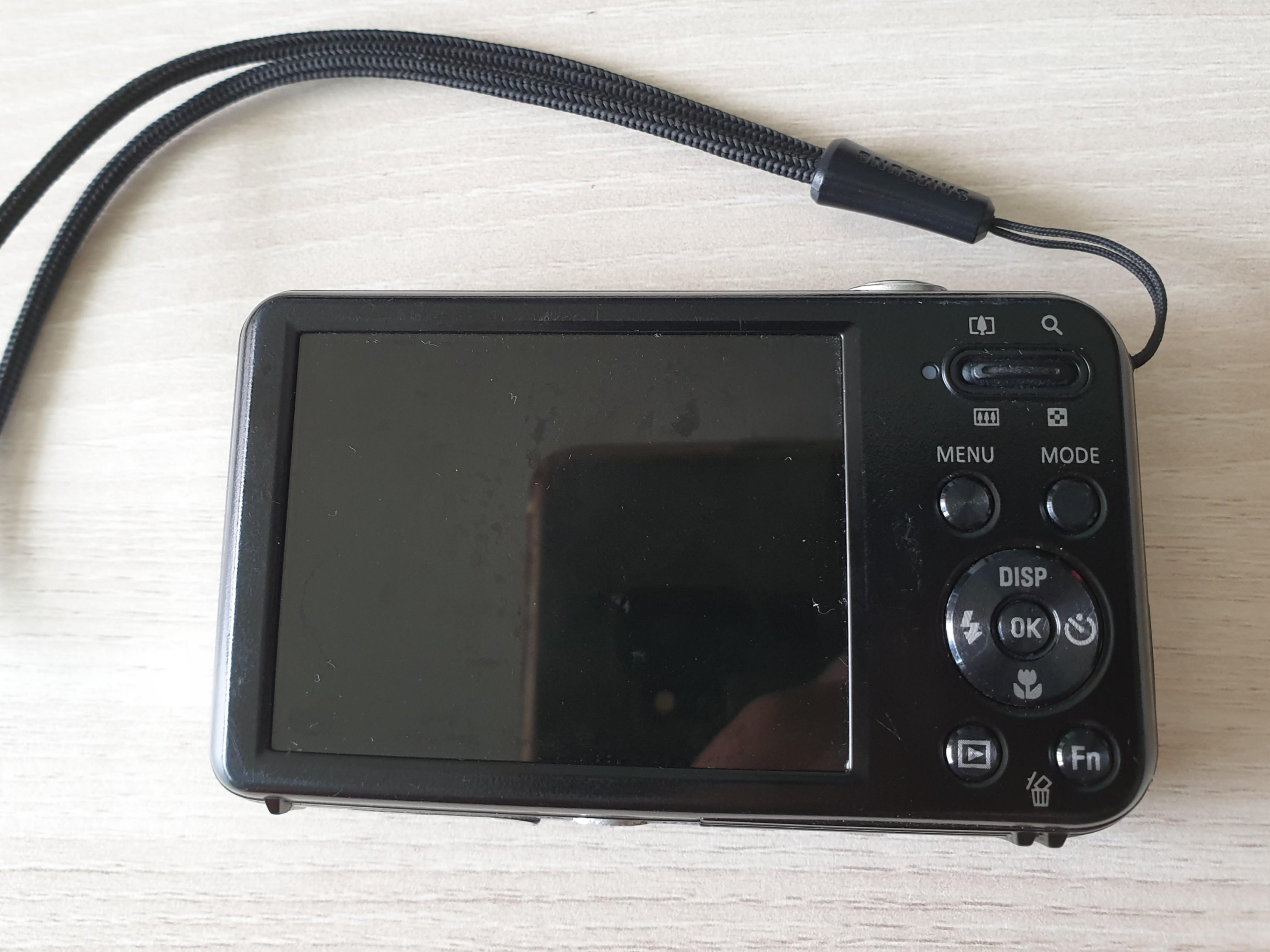 Samsung PL120 Digital Camera (with front display, for selfies ...