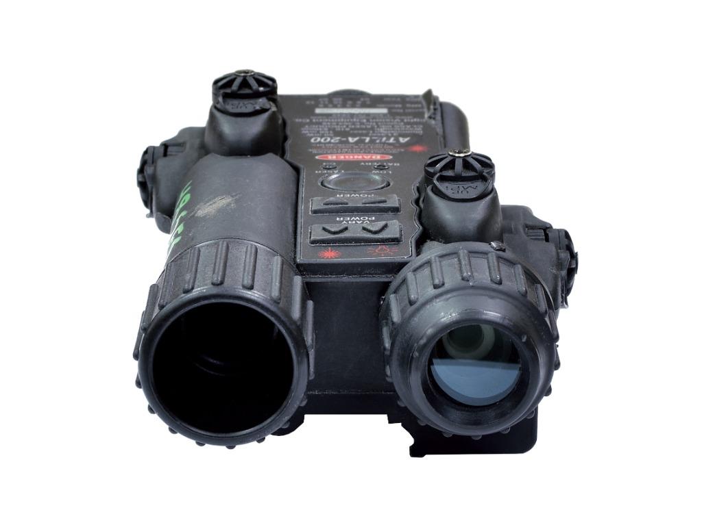 ATILLA-200 ADVANCED TACTICAL ILLUMINATING LASER AIMER PVS PEQ, 運動產品, 其他 ...