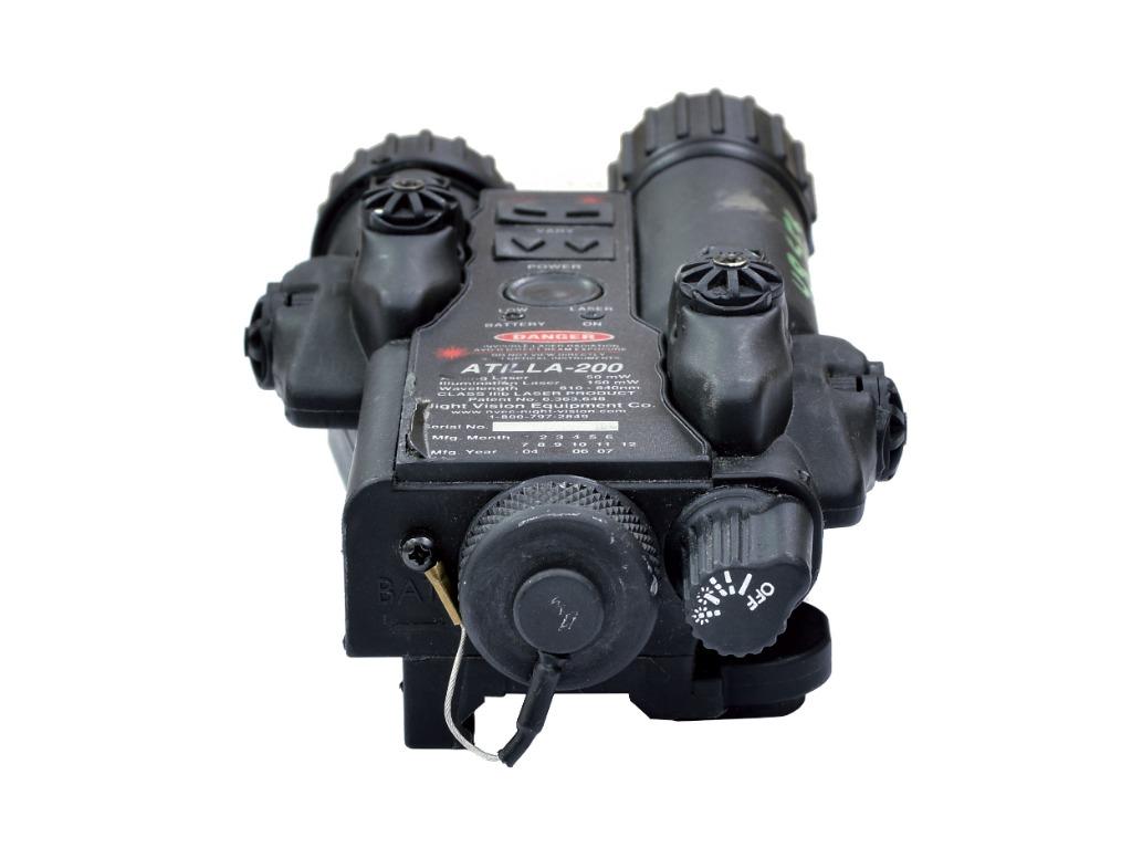 ATILLA-200 ADVANCED TACTICAL ILLUMINATING LASER AIMER PVS PEQ, 運動產品, 其他 ...