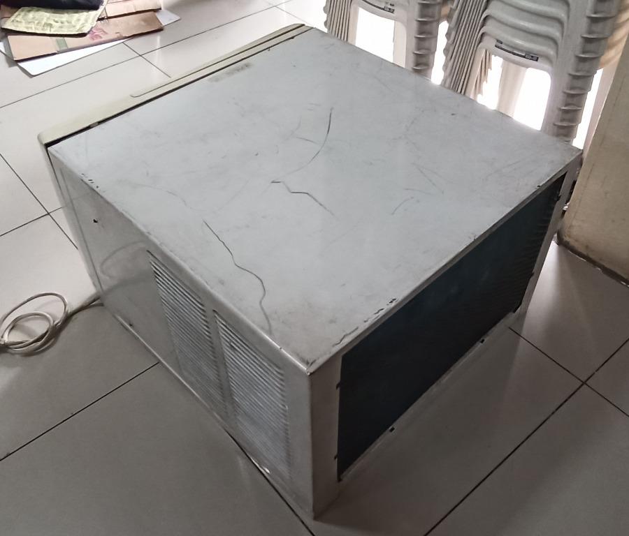 Condura Window type 2HP, TV & Home Appliances, Air Conditioning and ...