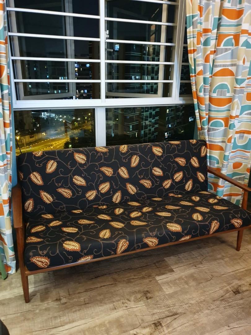 Pak Awang Chairs 3seater + 2 single, Furniture & Home Living, Furniture ...