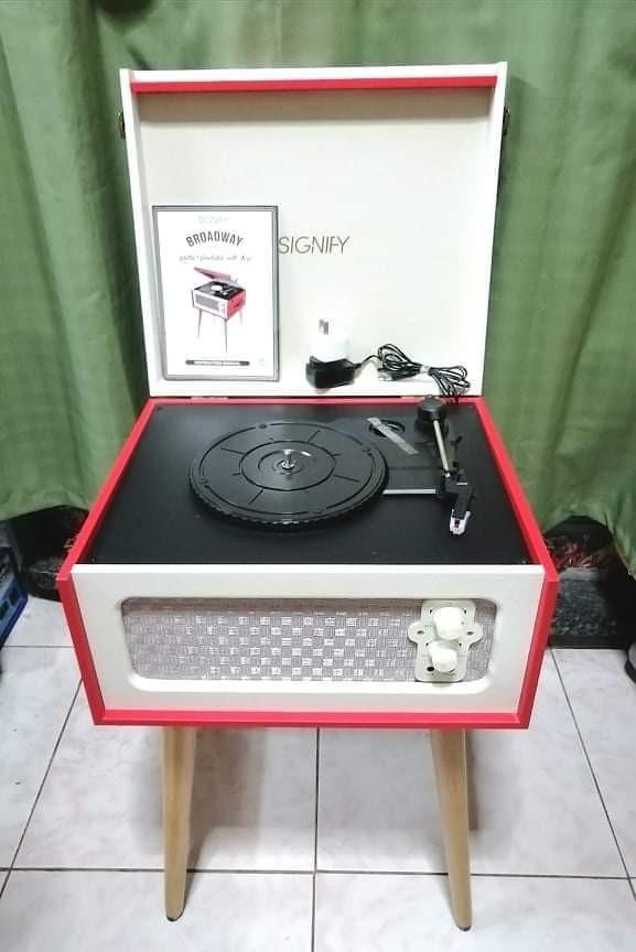 Brand New Signify Classic Retro Wooden Style Turntable with Legs and ...