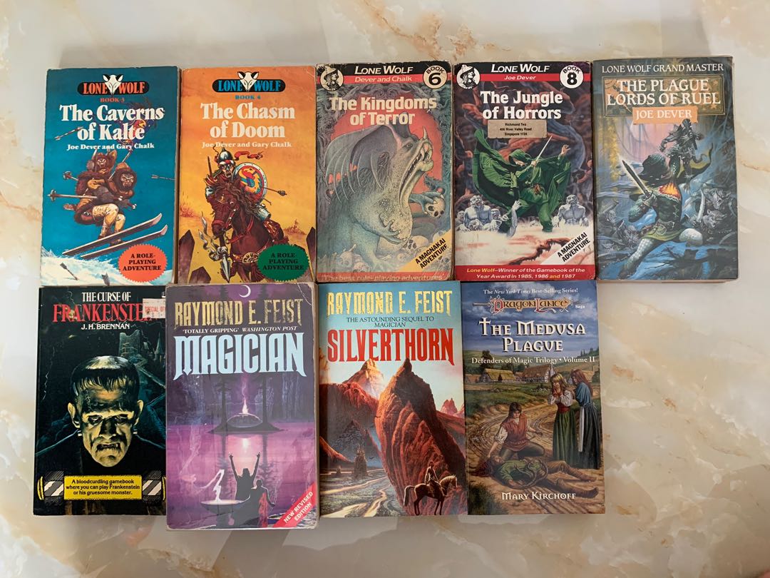 Fantasy novels / game books / comic / lone wolf / dungeons & dragons ...