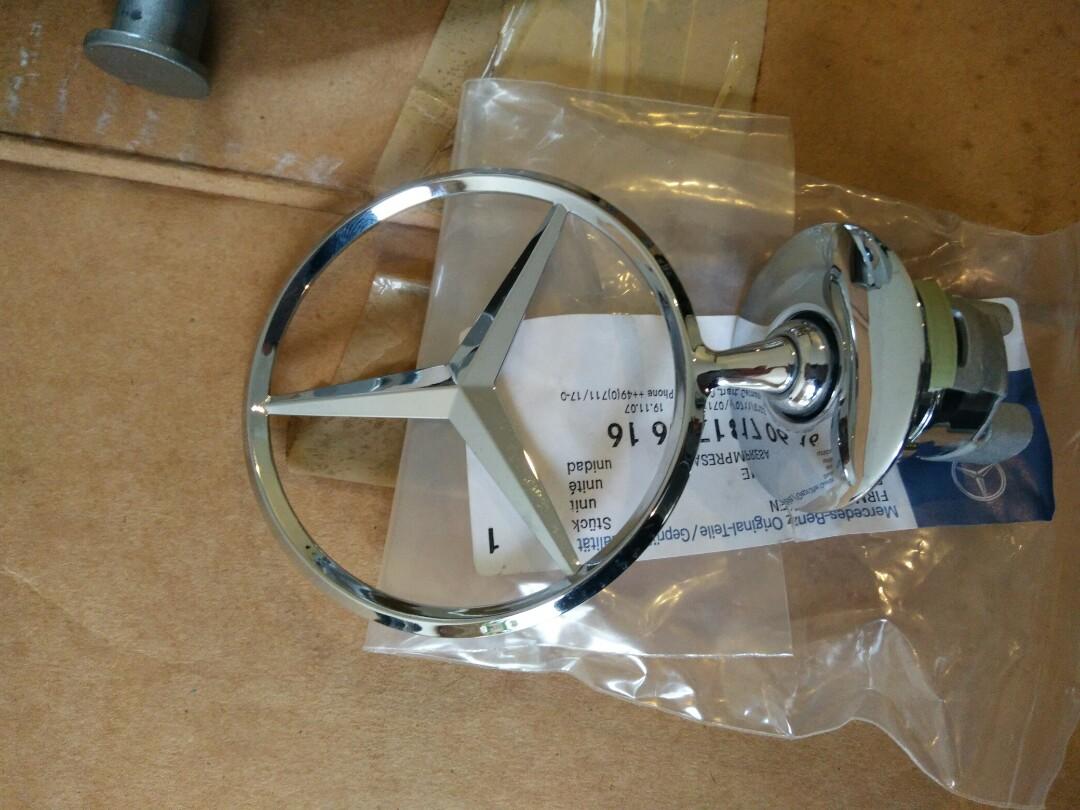 Mercedes W204 Front Grill & Emblem, Auto Accessories on Carousell