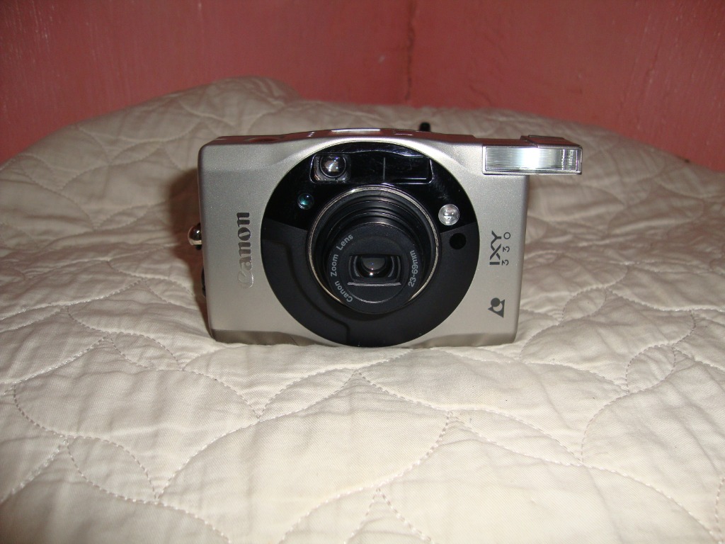 Canon Ixy 330, Photography, Cameras on Carousell
