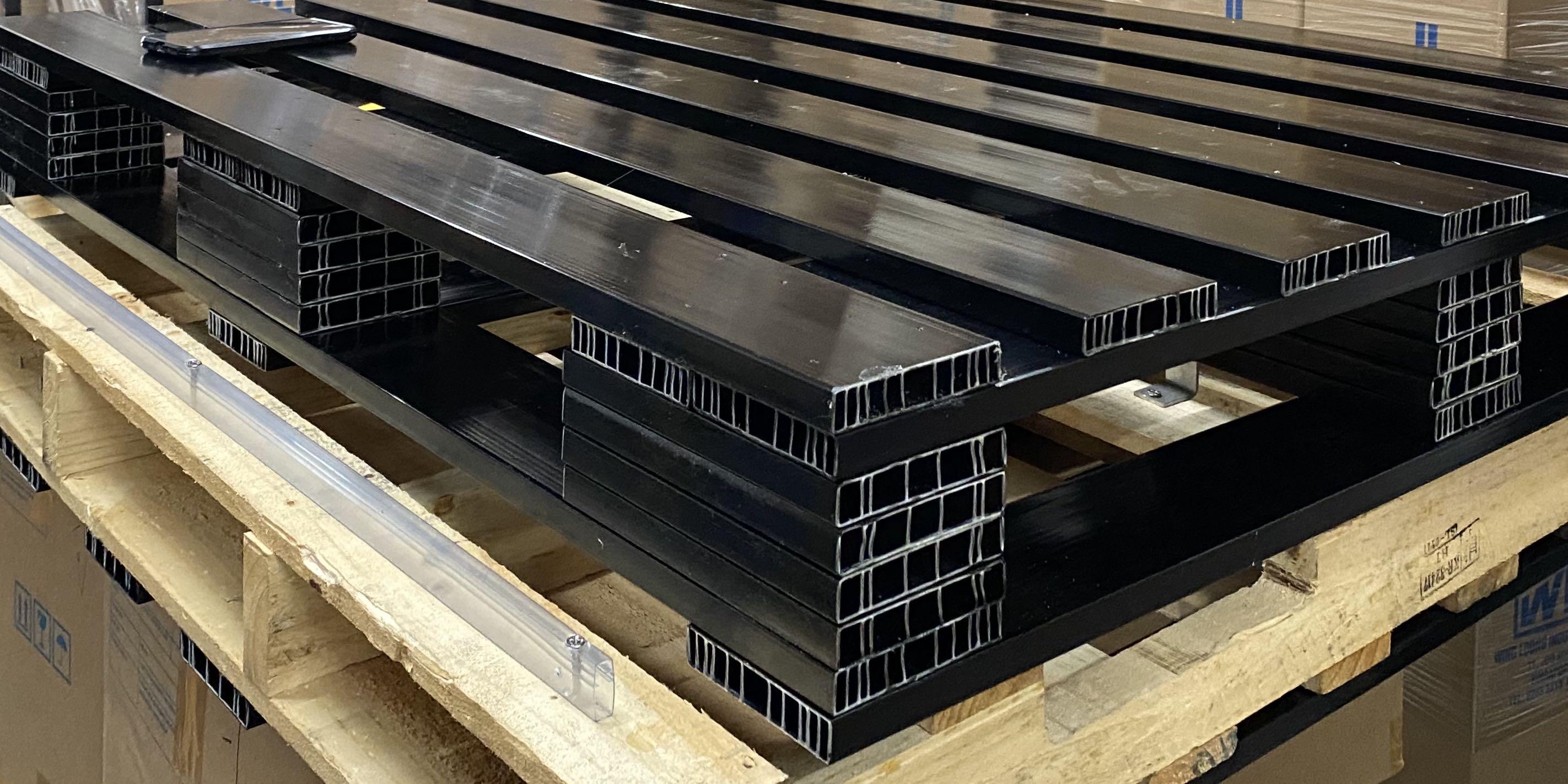 CUSTOMISABLE PVC PALLET GAPS OR NO GAP MADE IN SG, Furniture & Home ...