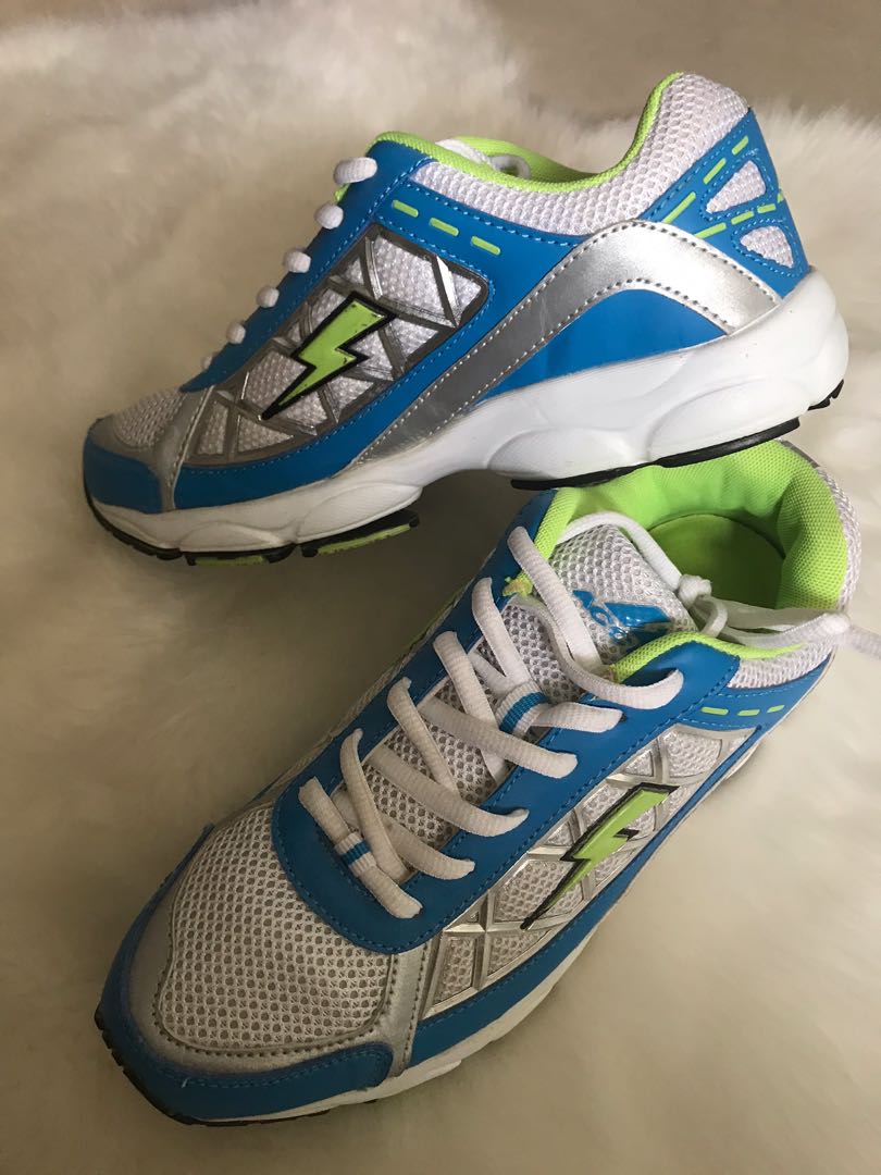 Original ACCEL sneaker, Women's Fashion, Footwear, Sneakers on Carousell