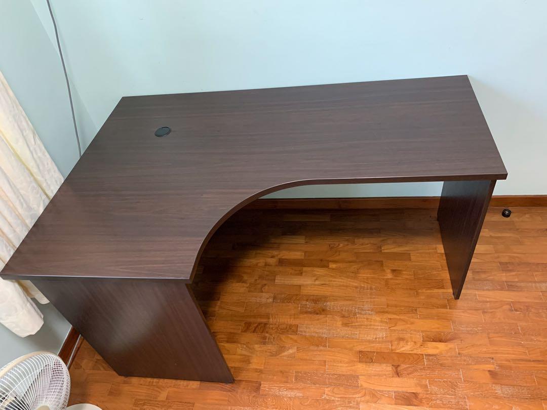 V.Hive Computer/Study Table, Furniture & Home Living, Furniture, Tables ...