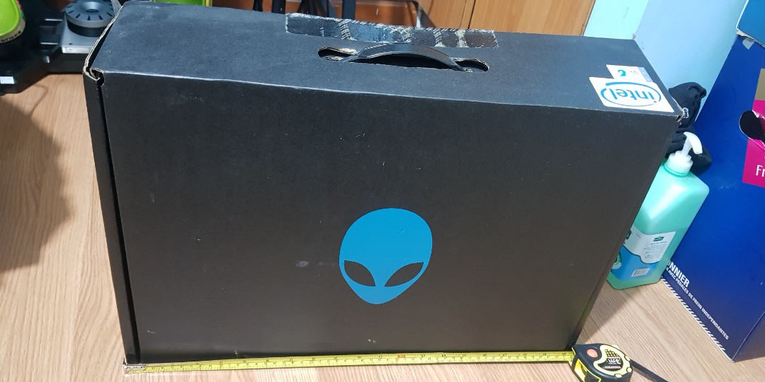 Alienware Box gaming laptop Box alien ware, Computers & Tech, Laptops ...
