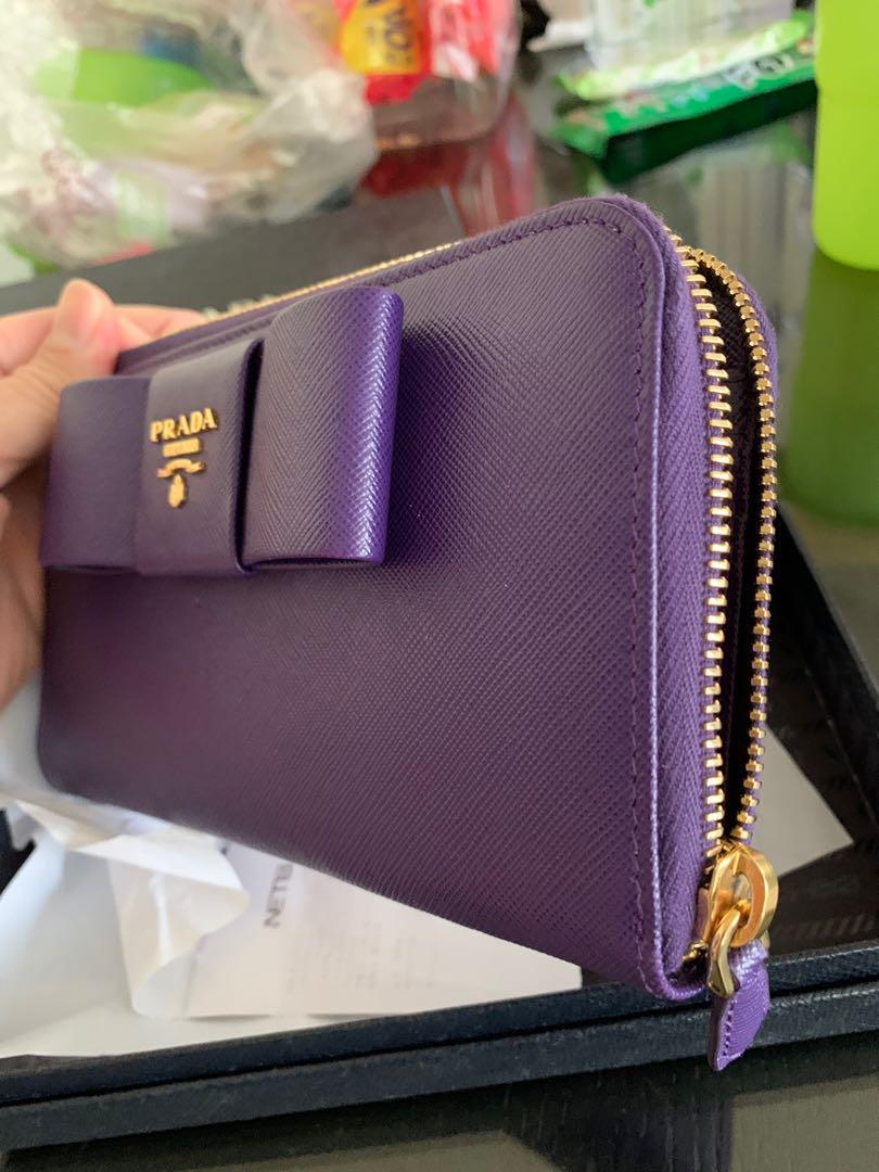 (Reserved) Brand new Prada Wallet genuine with receipt full set box ...