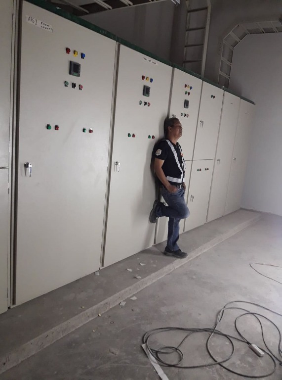 DISTRIBUTION BOX PANEL BOARD LVSG ATS MTS, Commercial & Industrial ...