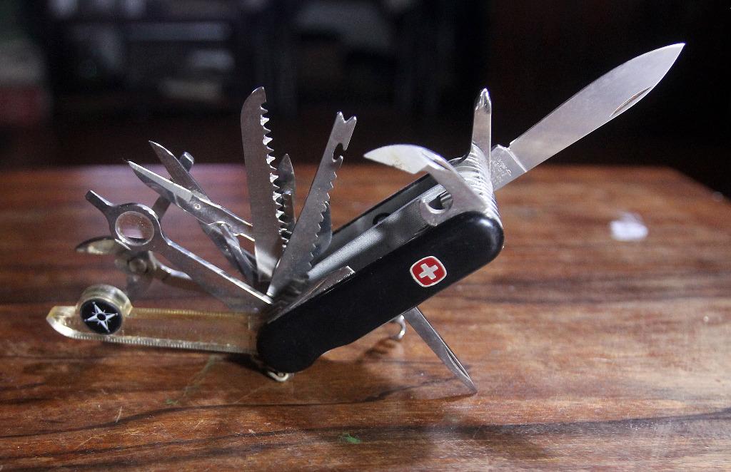 WENGER SWISS ARMY KNIFE MULTI-TOOL, Furniture & Home Living, Home ...