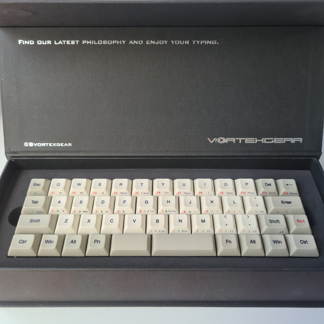 Vortex Core 40% Mechanical Keyboard (RARE)! - Cherry MX Clears ...