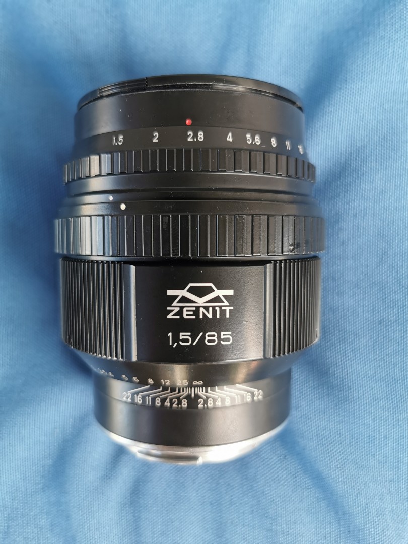 Helios 40-2-C 85mm F1.5 EF Lens, Photography, Lens & Kits on Carousell