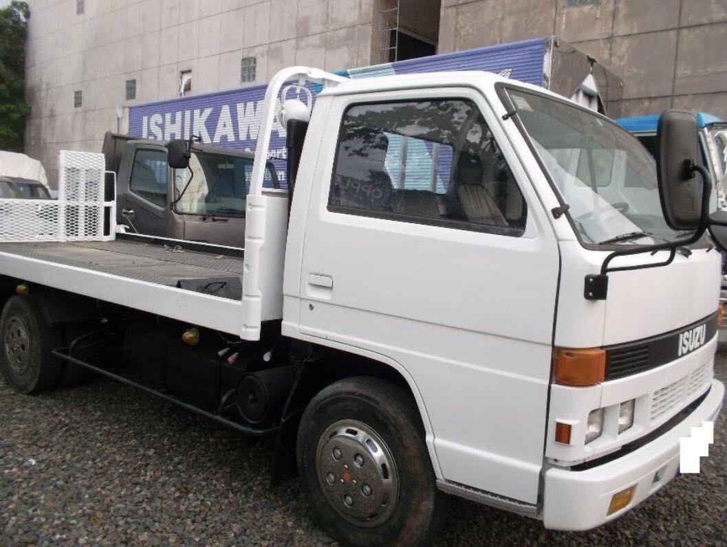Isuzu Elf Selfloader Truck Manual, Cars for Sale, Used Cars on Carousell