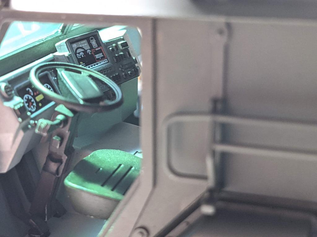 Meng 1/35 model Typhoon-VDV Kamaz K-4386 Russian Armoured Vehicle MRAP ...