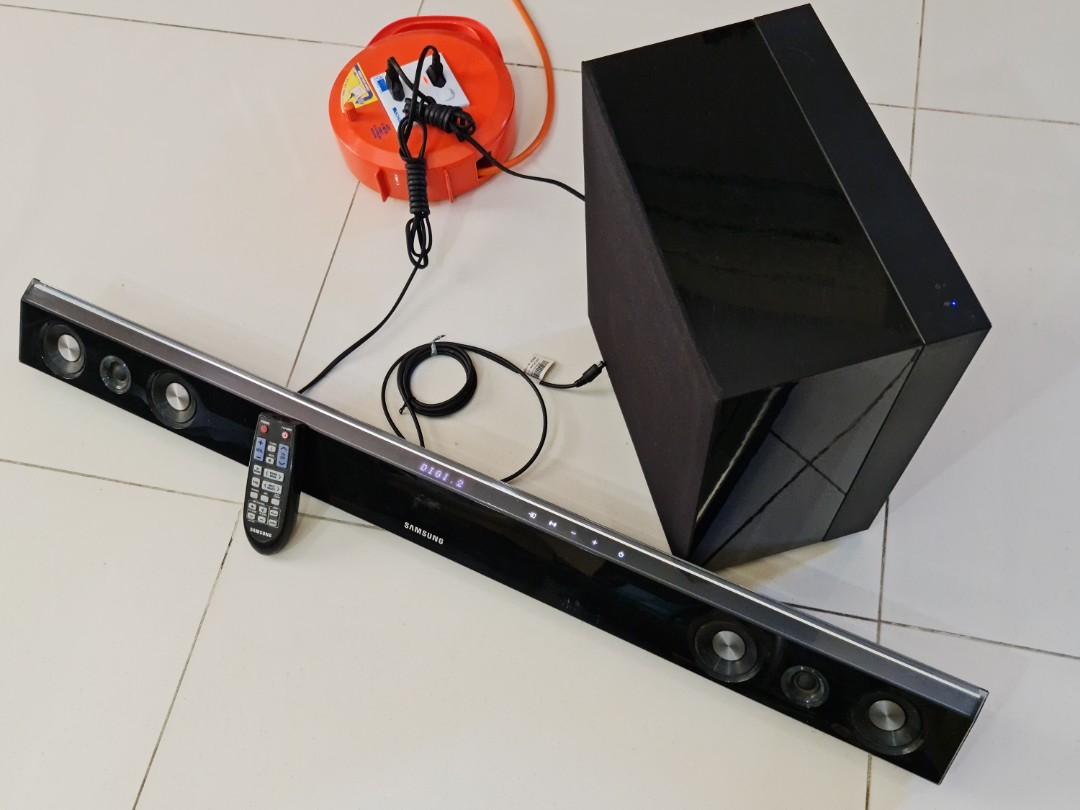 Samsung Soundbar with Wireless Subwoofer (HW-D450), Audio, Soundbars ...