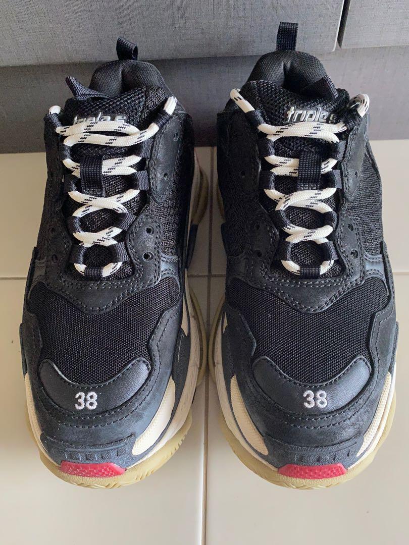 Balenciaga Triple S, Men's Fashion, Footwear, Sneakers on Carousell