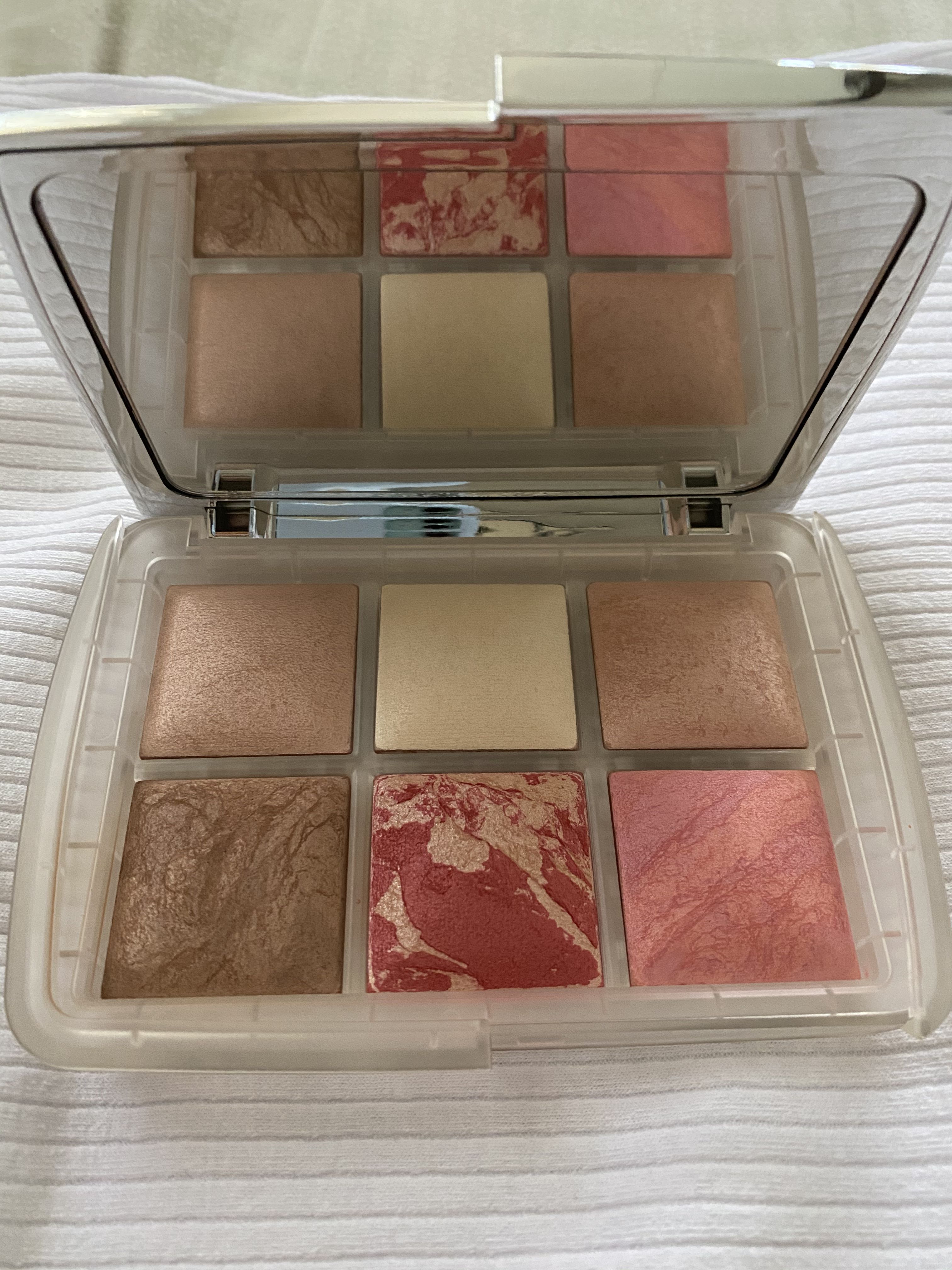 Hourglass Ghost Ambient Lighting Edit Palette, Beauty & Personal Care ...