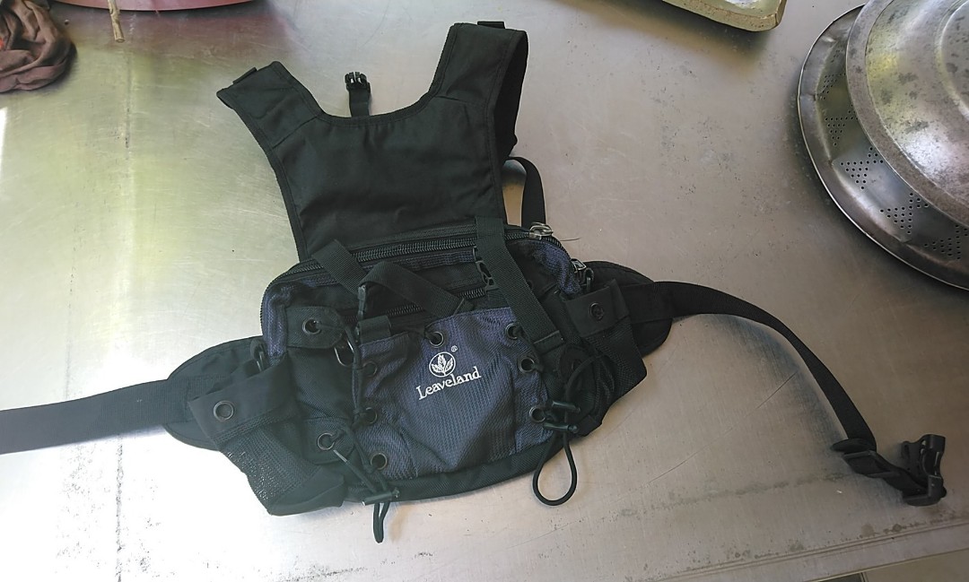 leaveland used bag, Men's Fashion, Bags, Sling Bags on Carousell