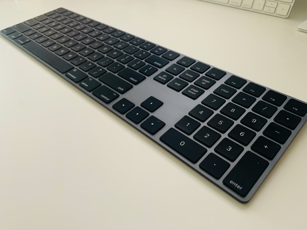 Magic keyboard with numeric keypad (space gray), Computers & Tech ...