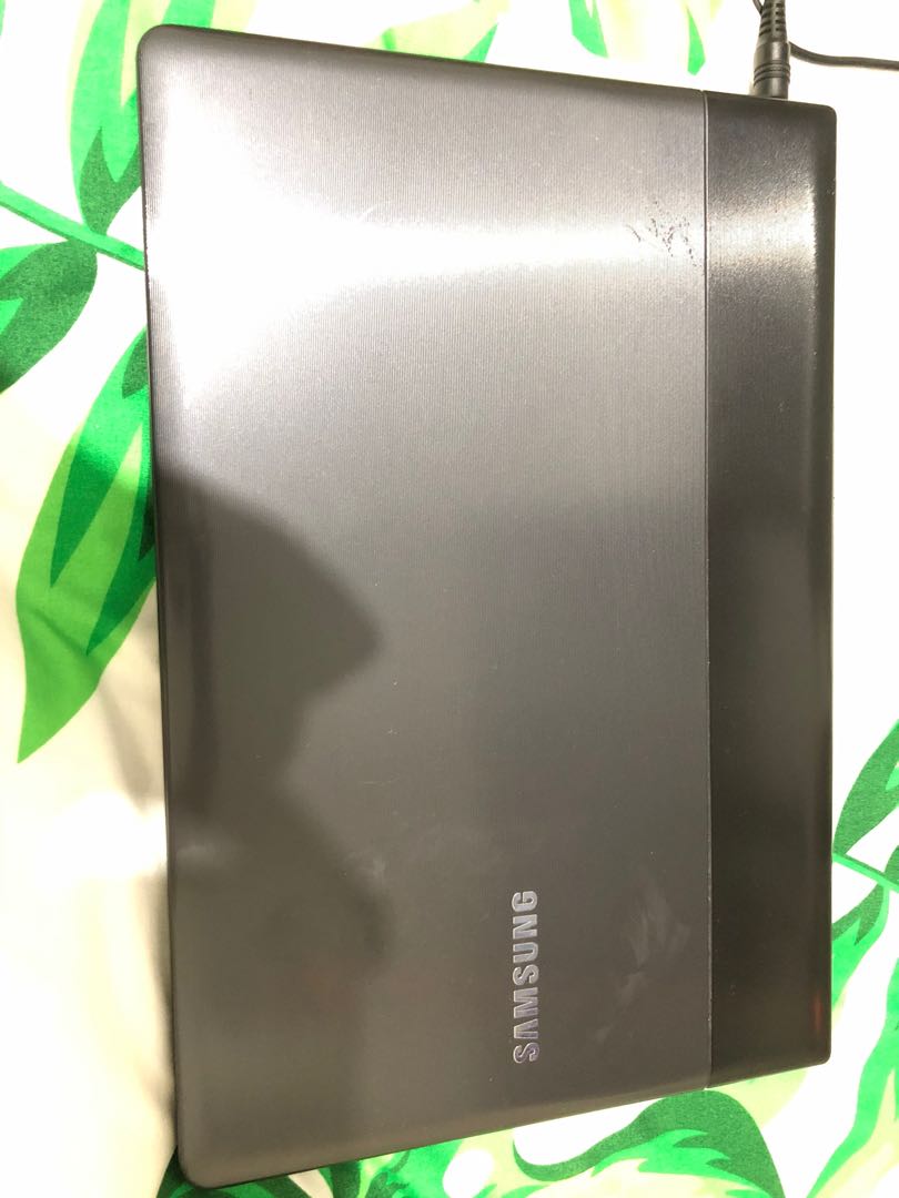 Samsung Laptop, Computers & Tech, Laptops & Notebooks on Carousell