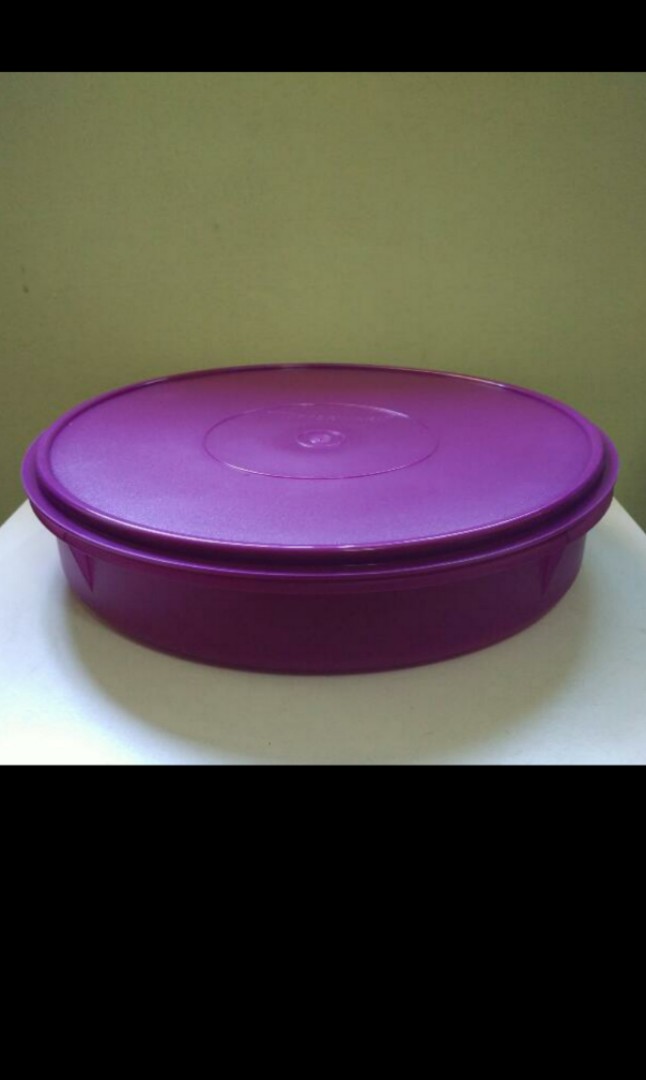 Tupperware Take-A-Lot Small, Furniture & Home Living, Kitchenware ...